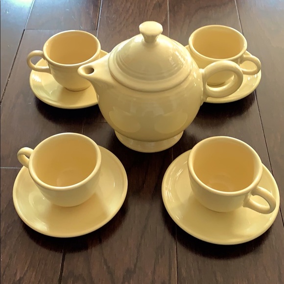 Fiestaware | Kitchen | Fiesta Dinnerware Teapot Set Of 4 Cups Saucers ...